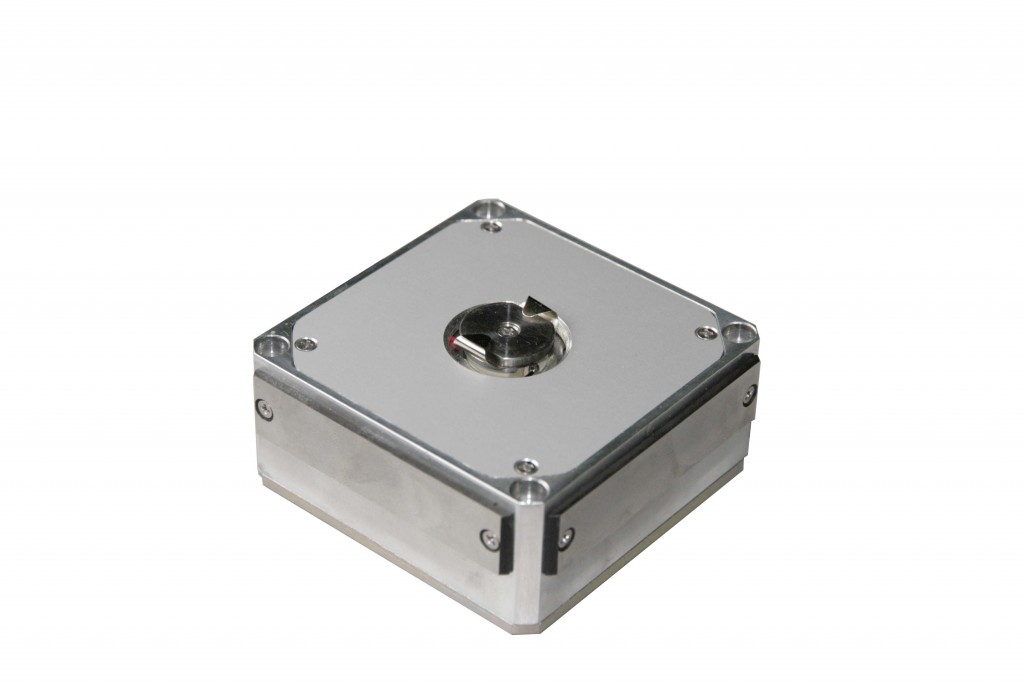 SPM plane-parallel nano piezo scanning stage NPS405Z - Laserand, Inc.